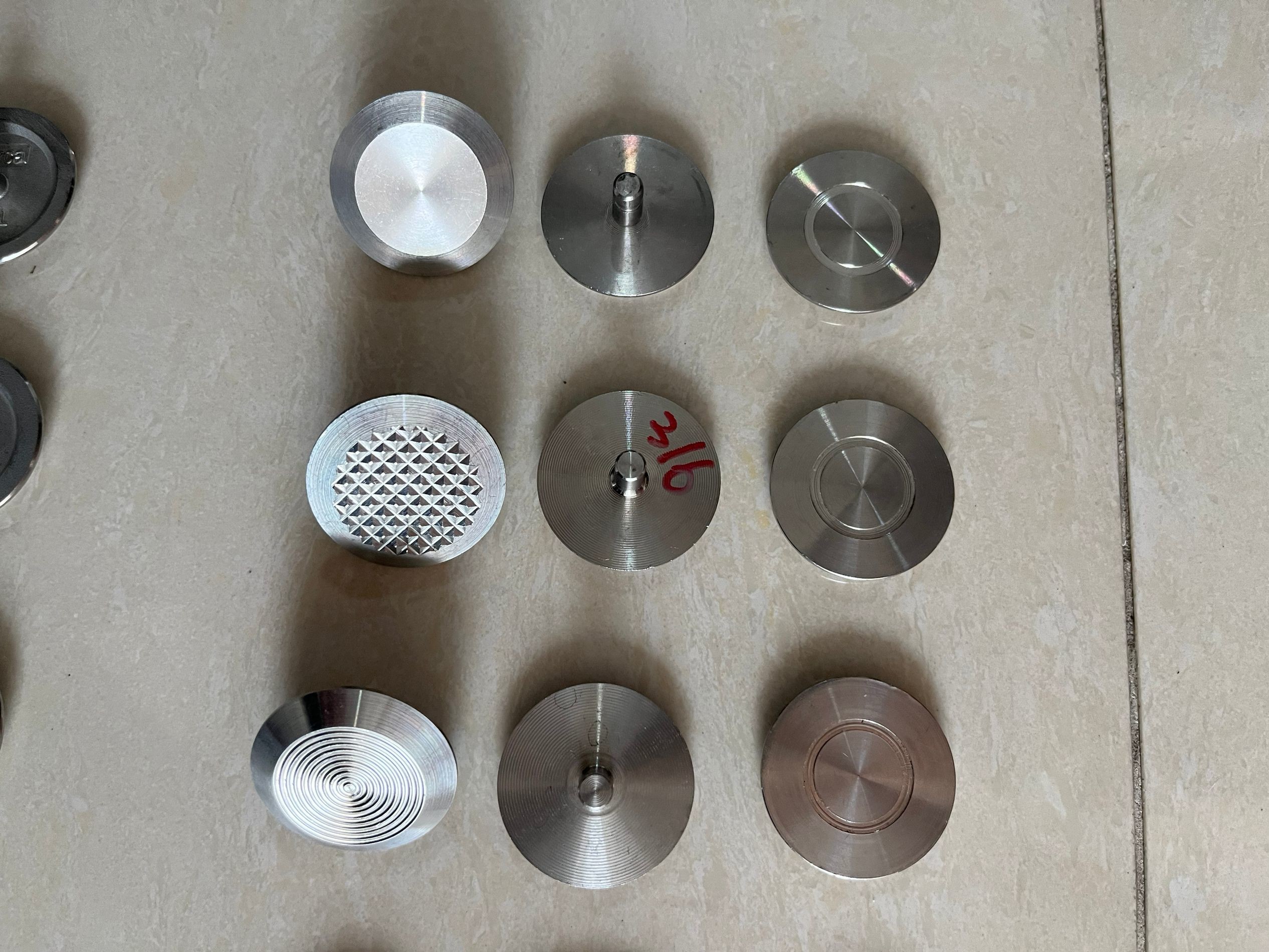 ABS Shell Reflective Road Studs High Visibility Plastic Road Reflectors ...