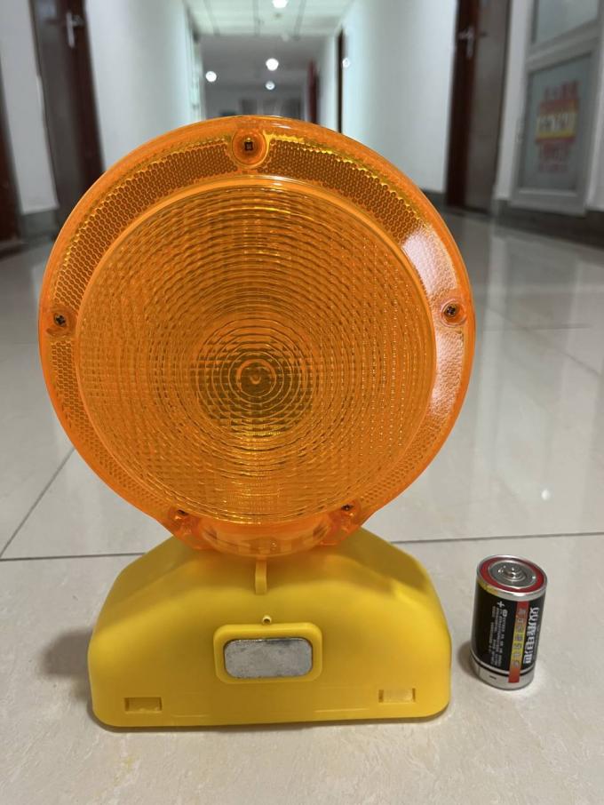 High Performance Heavy Duty Road Safety Traffic Systems LED Barricade ...